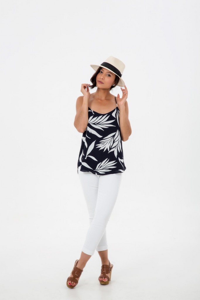 Summer Fashion Must-Have: Leaf Pattern Shirt