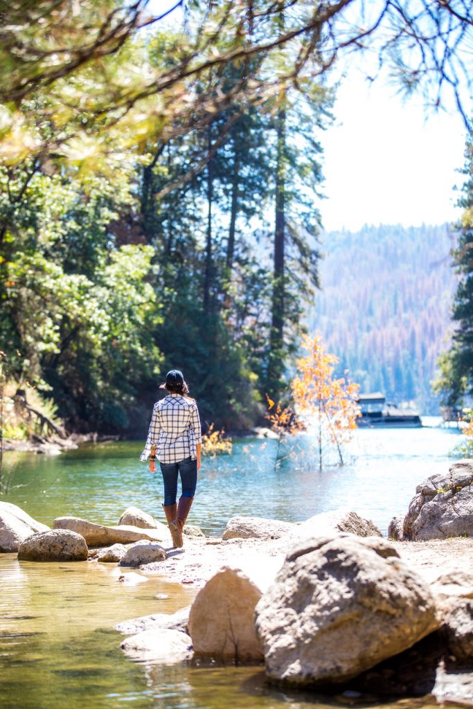 A Cute Summer Hiking Outfit for a Casual Summer Hike