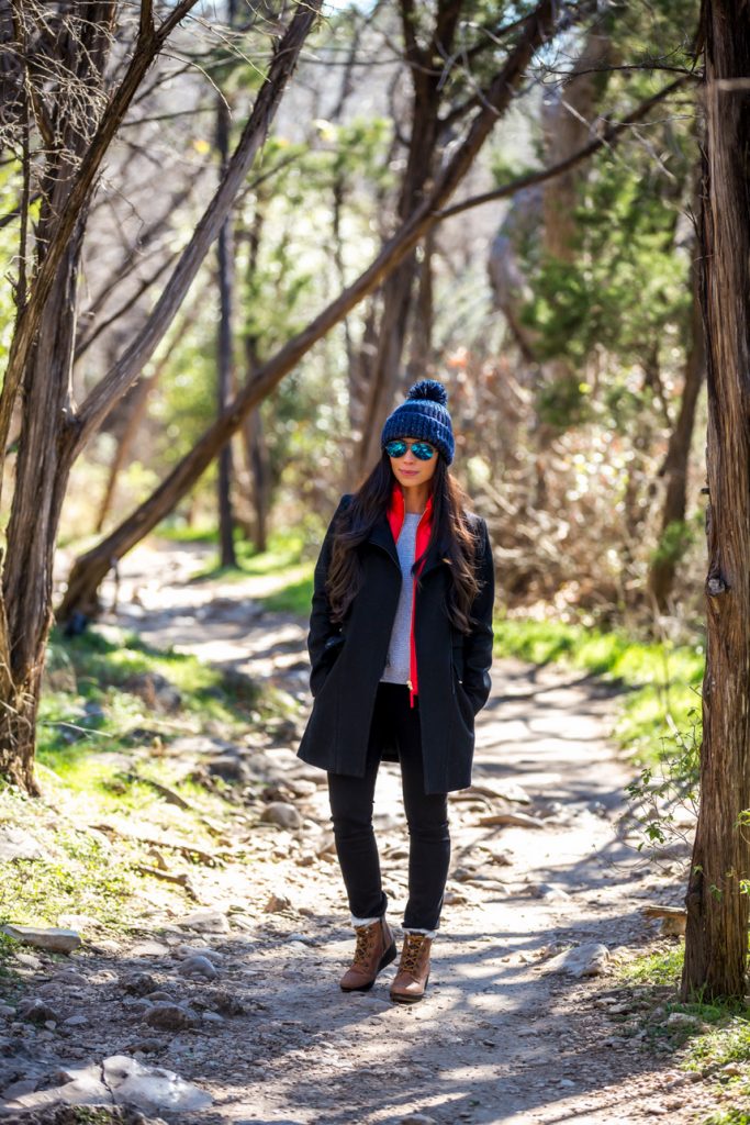 Hiking in Style: Finding the Right Hiking Outfit for You